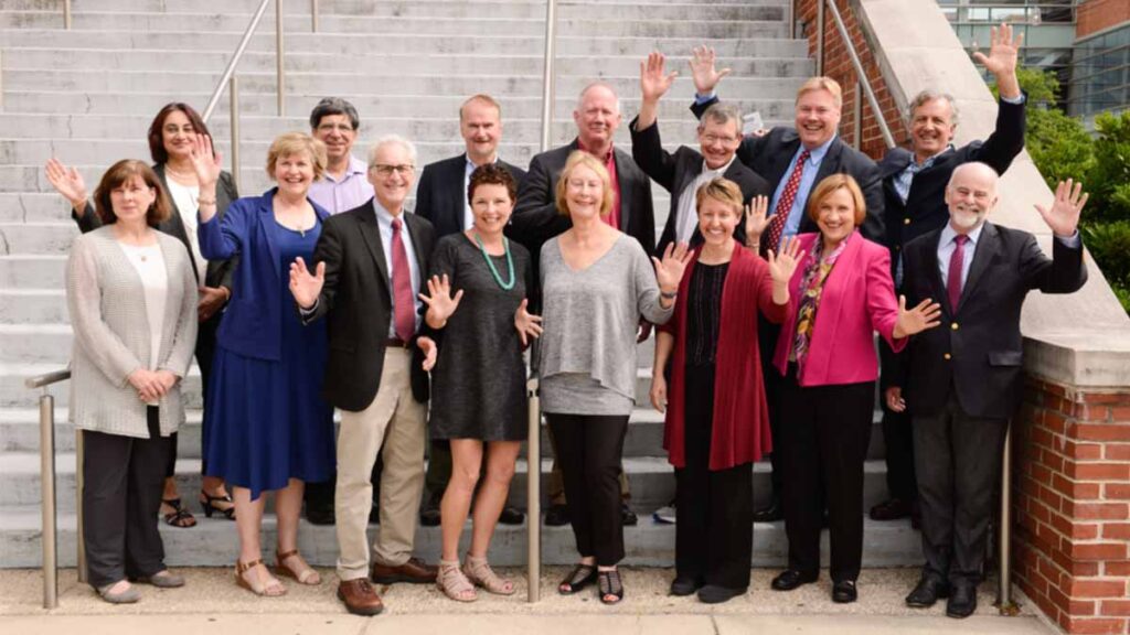 Membership Dues 101: Guide for Associations & Chambers | MemberClicks